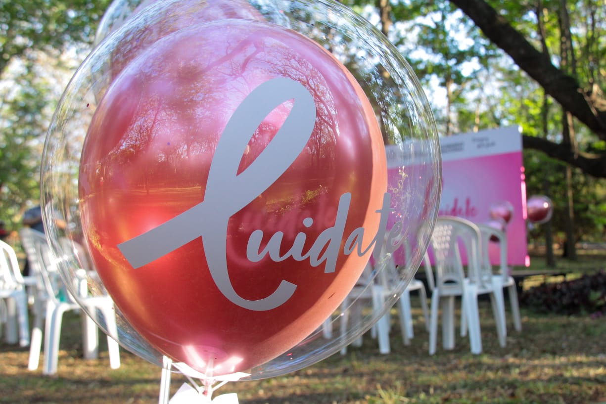 COMENZÓ LA CAMPAÑA “OCTUBRE ROSA” POR PARTE DE LA FUNDACIÓN LAZOS DEL ... COMENZÓ LA CAMPAÑA “OCTUBRE ROSA” POR PARTE DE LA FUNDACIÓN LAZOS DEL ...