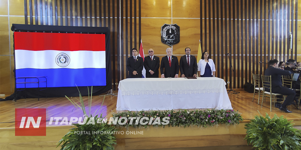 CON UN GRAN ACTO EL DR. HILDEGARDO GONZÁLEZ SE DESPIDE DE LA UNI ...